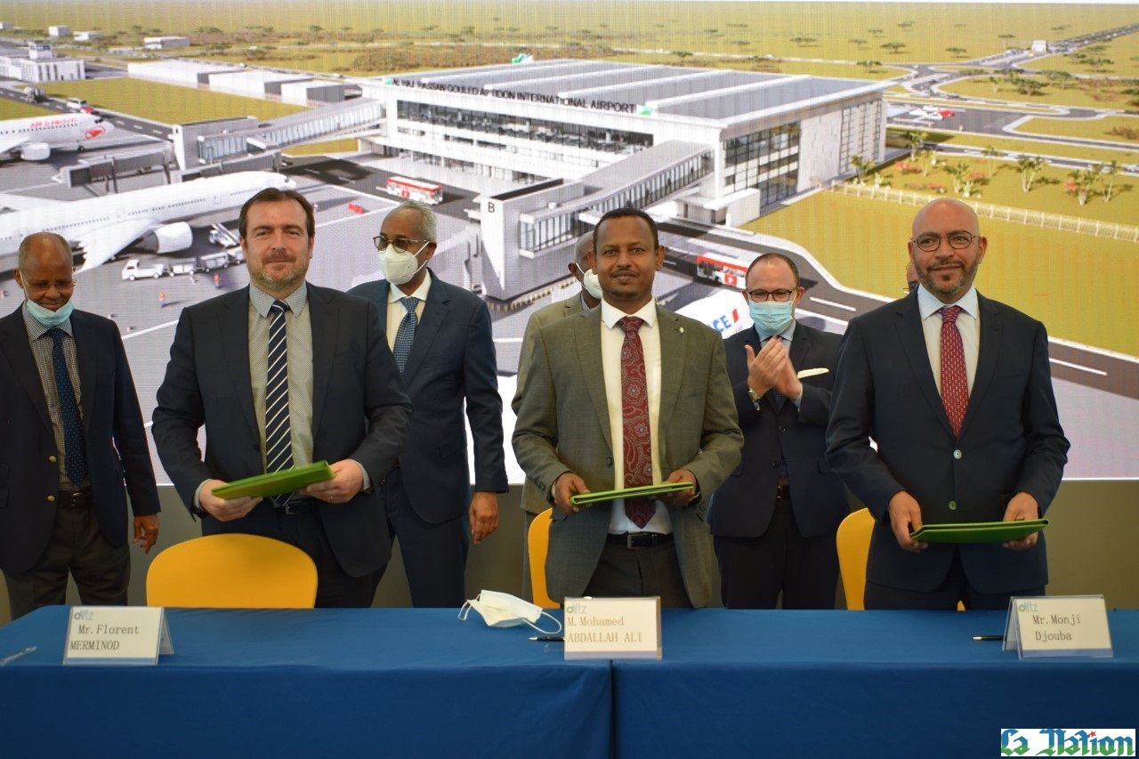 Signature de l’accord de réalisation de l’aéroport Al-Hadj Hassan ...