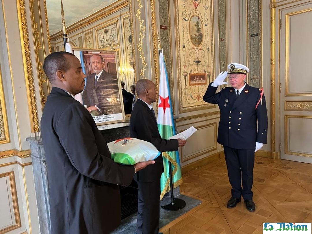 Rémi Macarez distingué de la médaille d’Officier dans l’Ordre National du 27 Juin | LA NATION