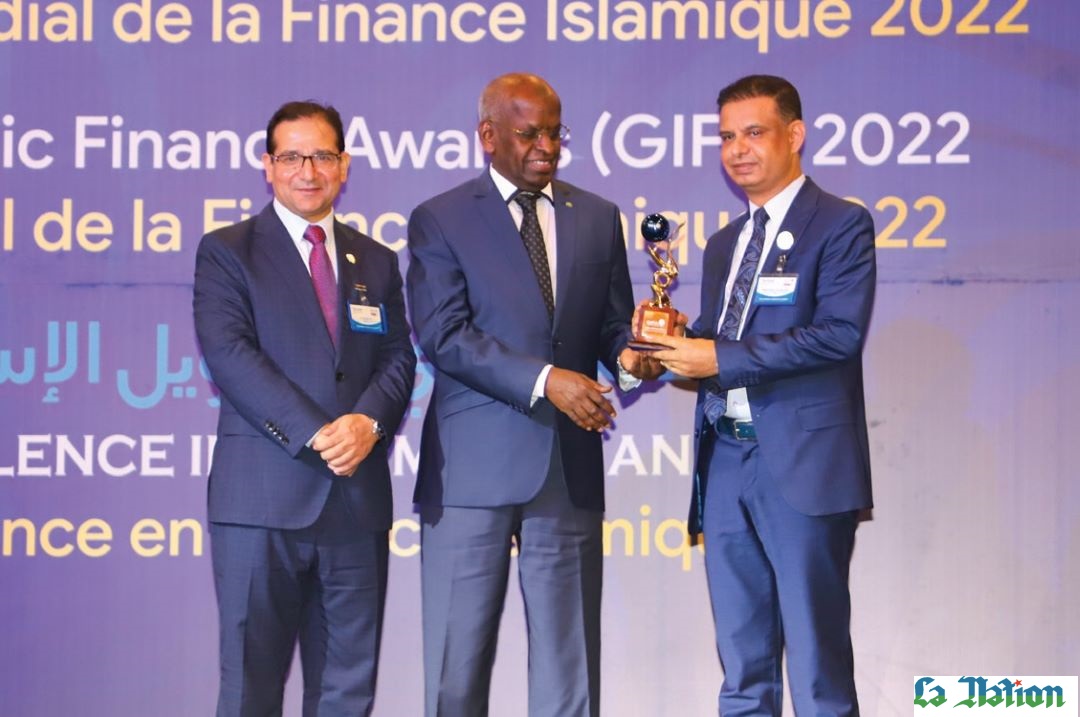 SABA AFRICAN BANK reçoit un Trophée «Excellence en Finance Commerciale ...