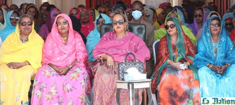 Le Président Guelleh et la Première Dame prennent part à la cérémonie d ...