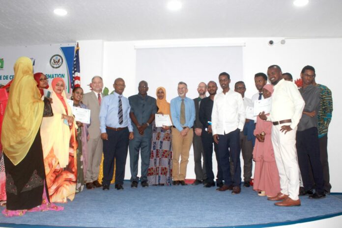 INAP : Cérémonie de remise de certificats de fin de formation « l ...