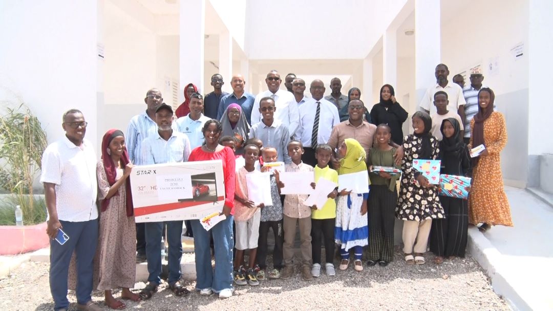 Obock : Remise des prix aux lauréats des grands Concours du MENFOP | LA ...