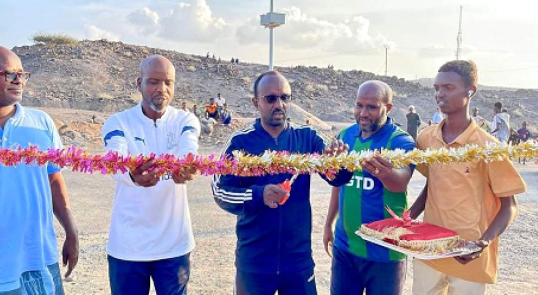 Dikhil-Ville : Inauguration d’un terrain Synthétique de football | LA ...