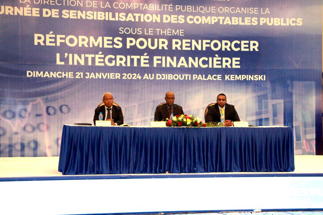 Journée de sensibilisation des comptables publics organisés sous l ...