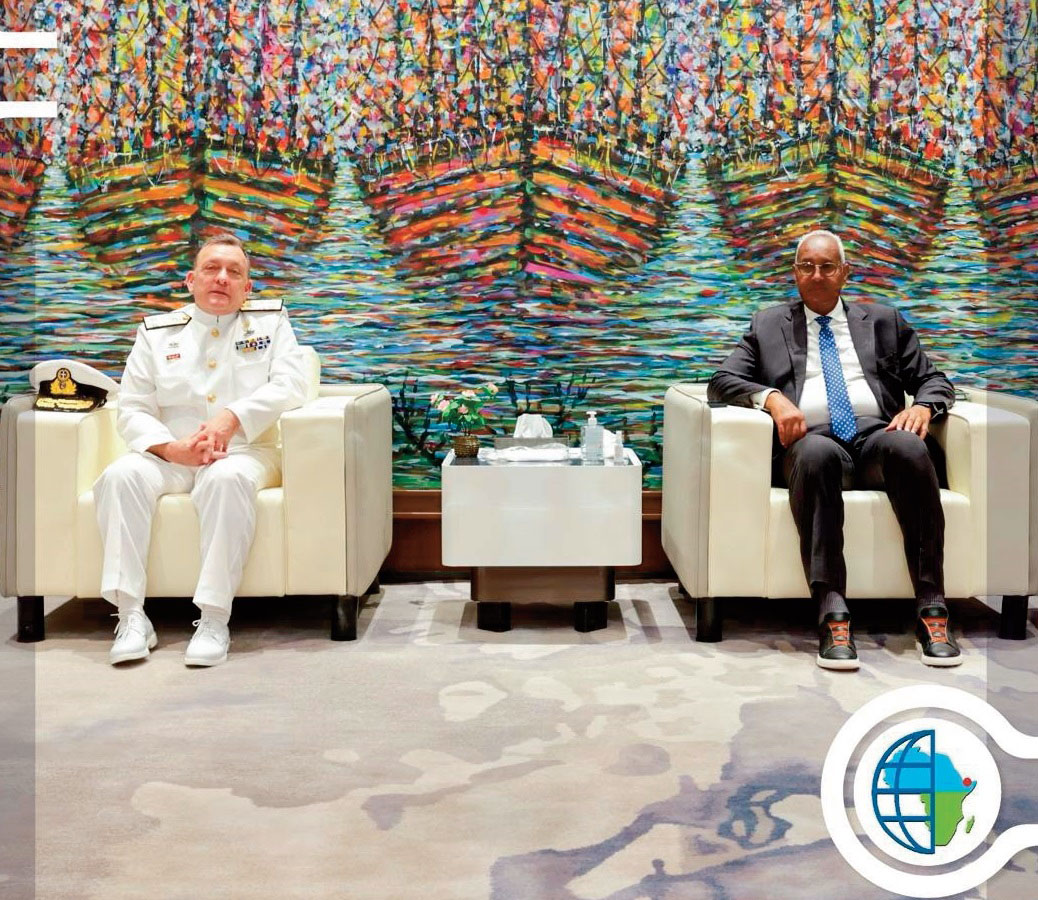 Le président de l’APZFD reçoit le commandant opérationnel de l’EUNAVFOR ...