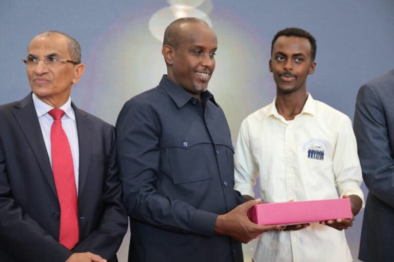 Menfop ; Clôture de la semaine des maths et lancement de la semaine de ...