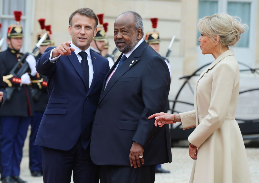 Le président Ismaïl Omar Guelleh reçu à l’Élysée par Emmanuel Macron ...