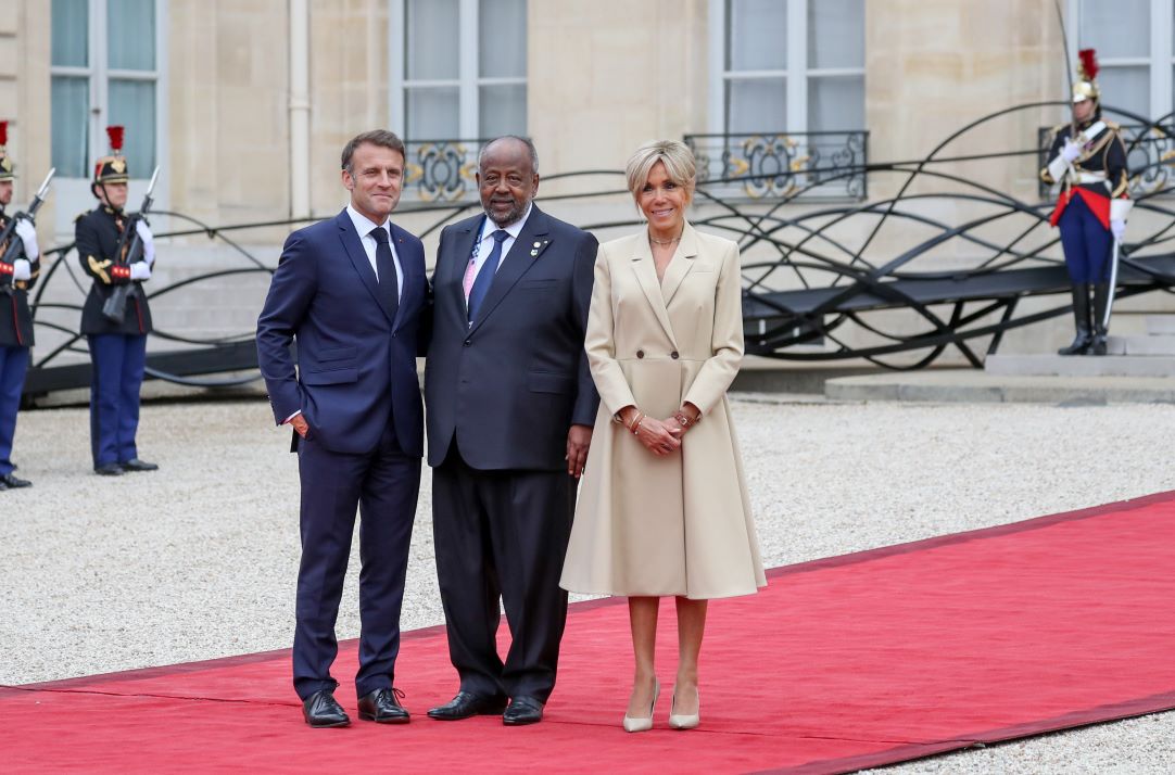Le président Ismaïl Omar Guelleh reçu à l’Élysée par Emmanuel Macron ...
