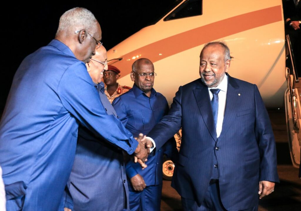 Le Président Guelleh regagne le pays à l’issue de sa participation au sommet arabe sur l ...